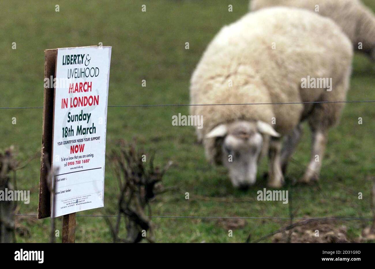 Avoid sign hi-res stock photography and images - Alamy