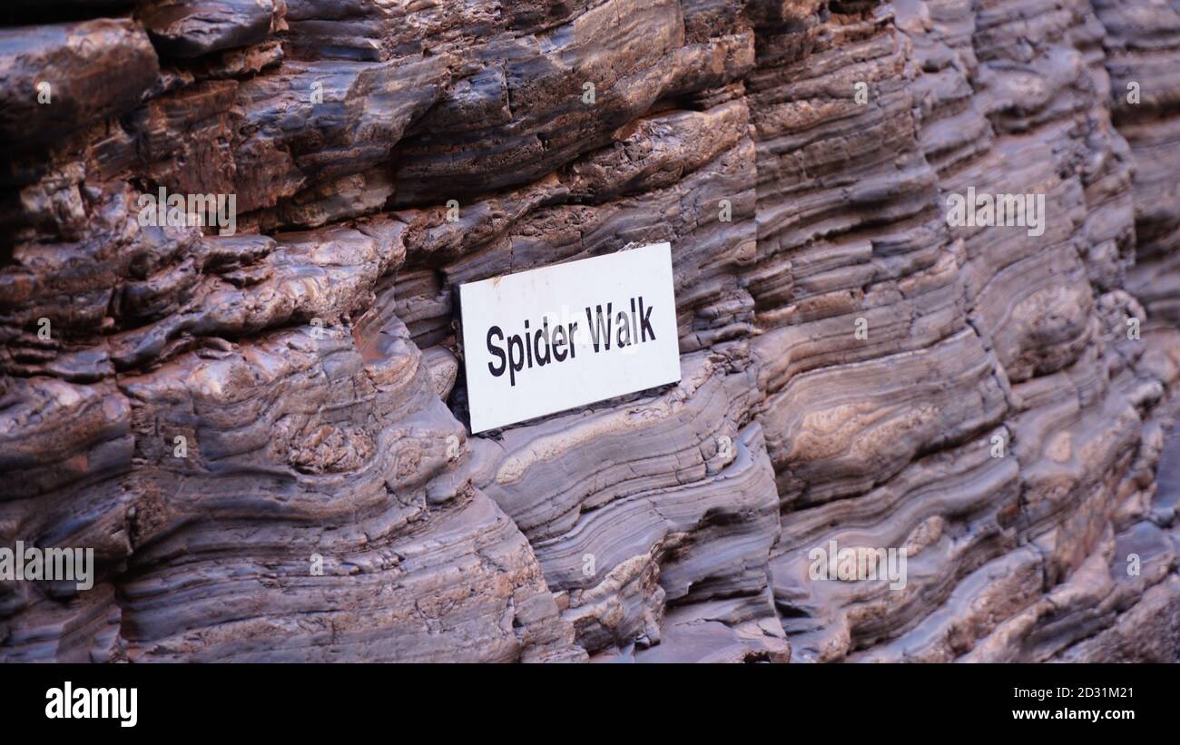 Spider Walk Canyon hike through the Hancock Gorge of Karijini National ...