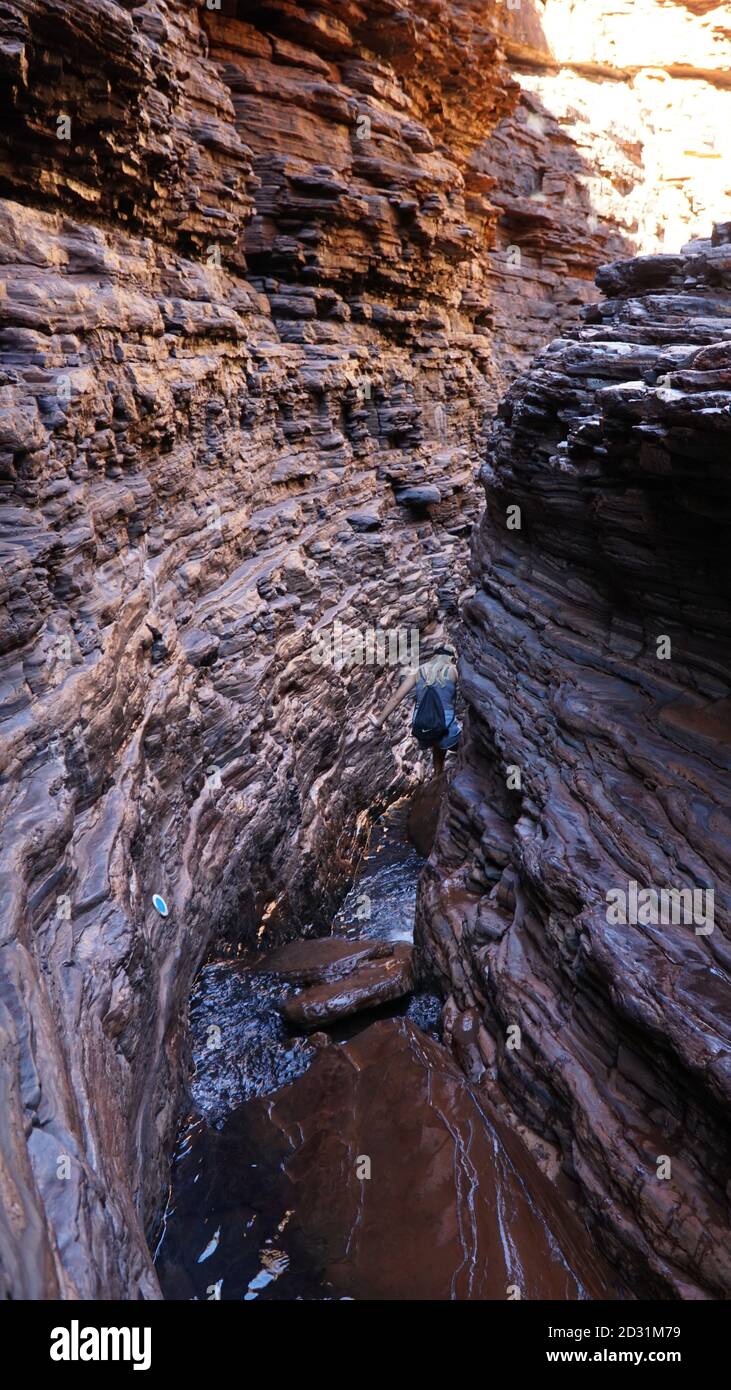 Spider Walk Canyon hike through the Hancock Gorge of Karijini National ...