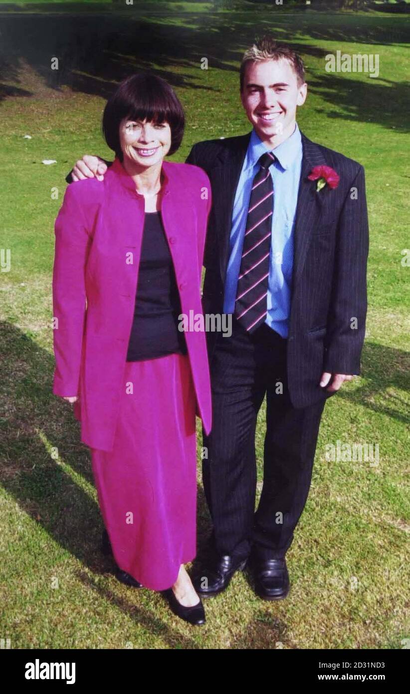 Undated family picture of Julian Starmer-Smith with his mother, Ros ...