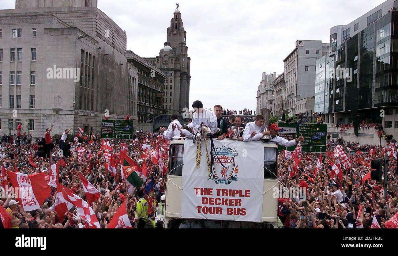 Treble winning champions hi-res stock photography and images - Alamy