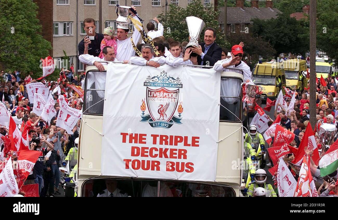 Liverpool trophies hi-res stock photography and images - Alamy
