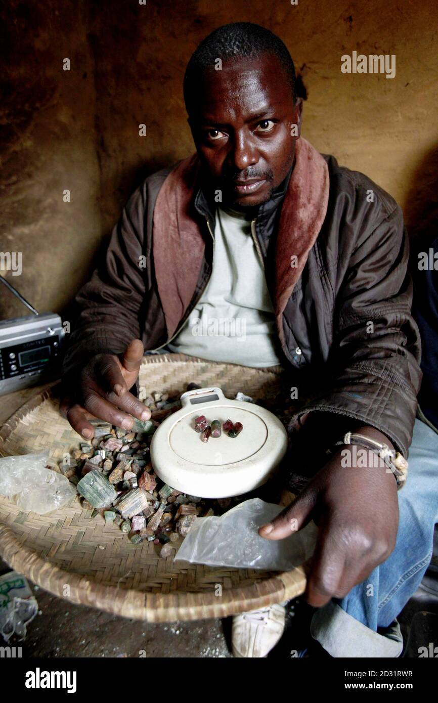 Conflict minerals congo hi-res stock photography and images - Alamy
