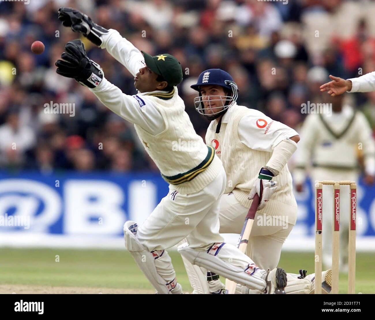 Saqlain Mushtaq Bowling Action