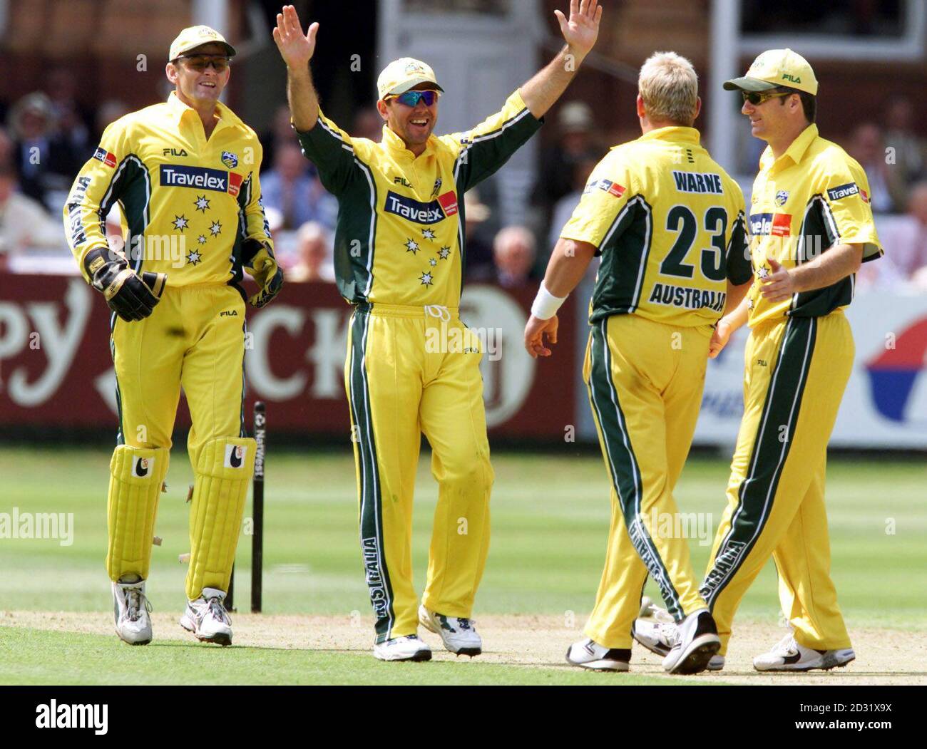 Australias ricky ponting adam gilchrist hi-res stock photography and ...