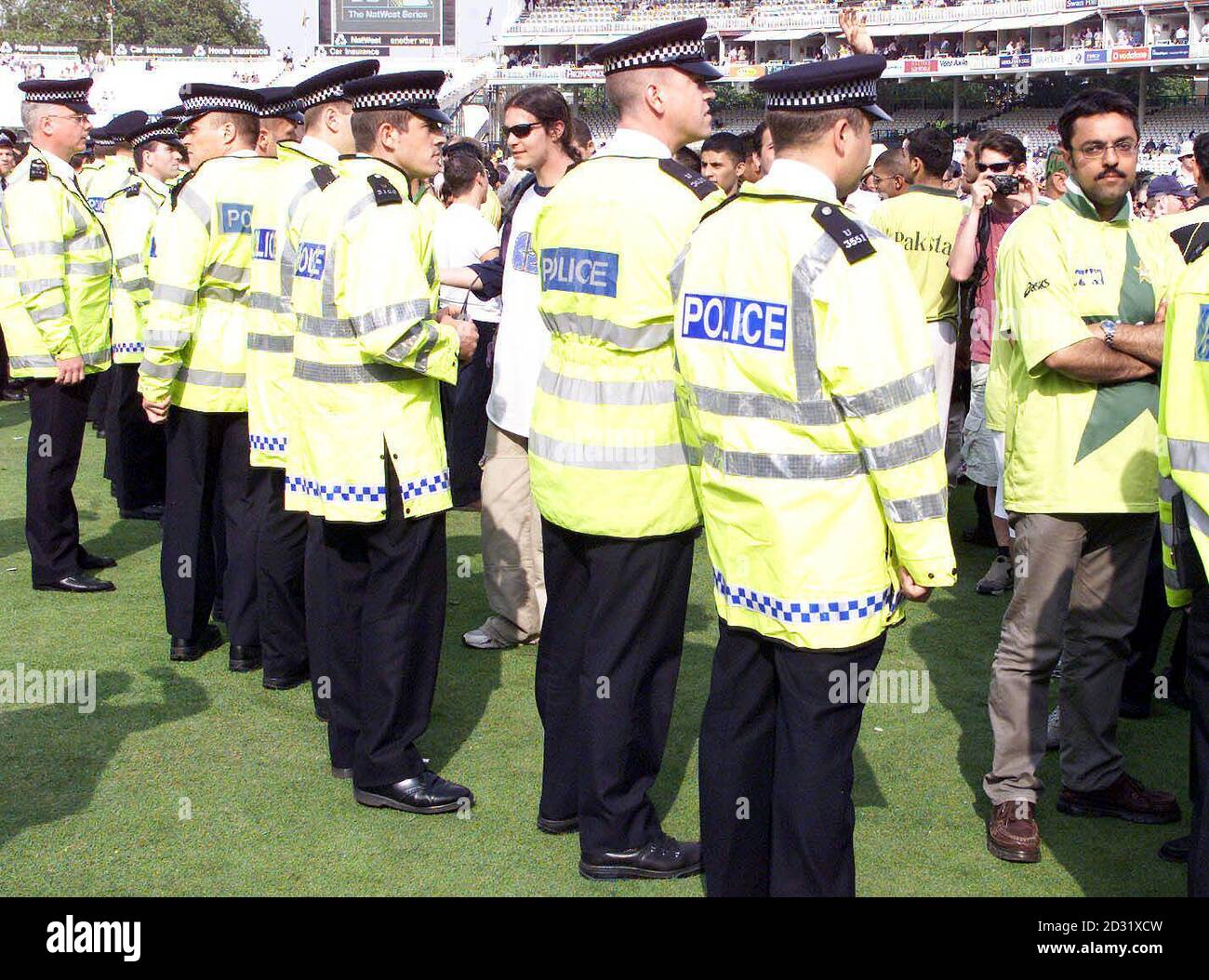 Australian police officers hi-res stock photography and images - Alamy