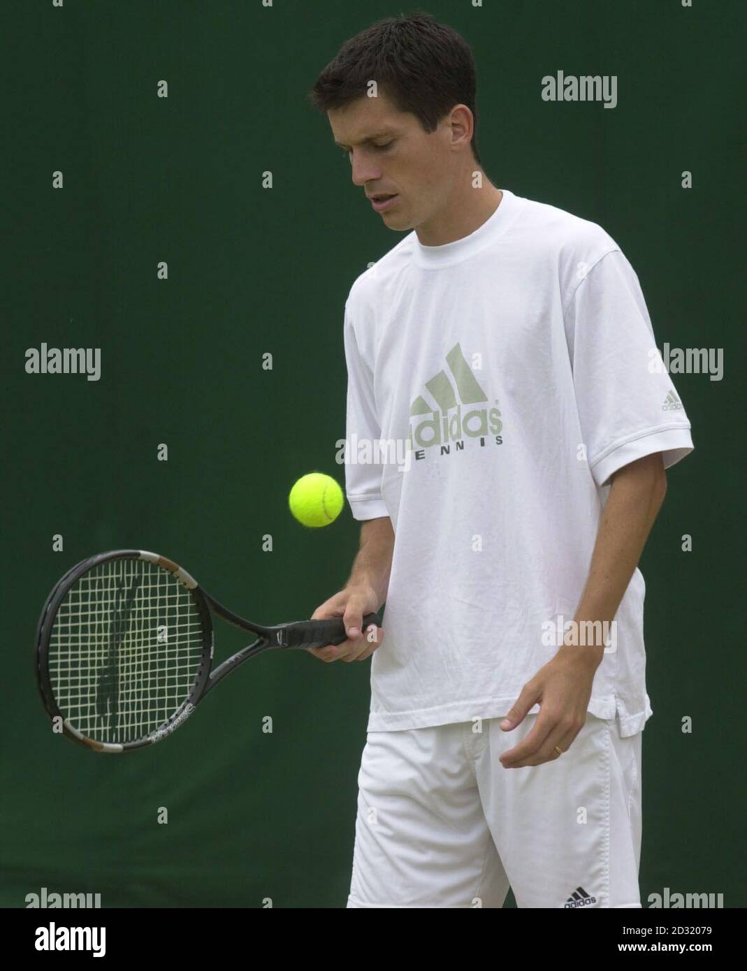 Practice courts ahead mens semi final match between henman hi-res stock ...