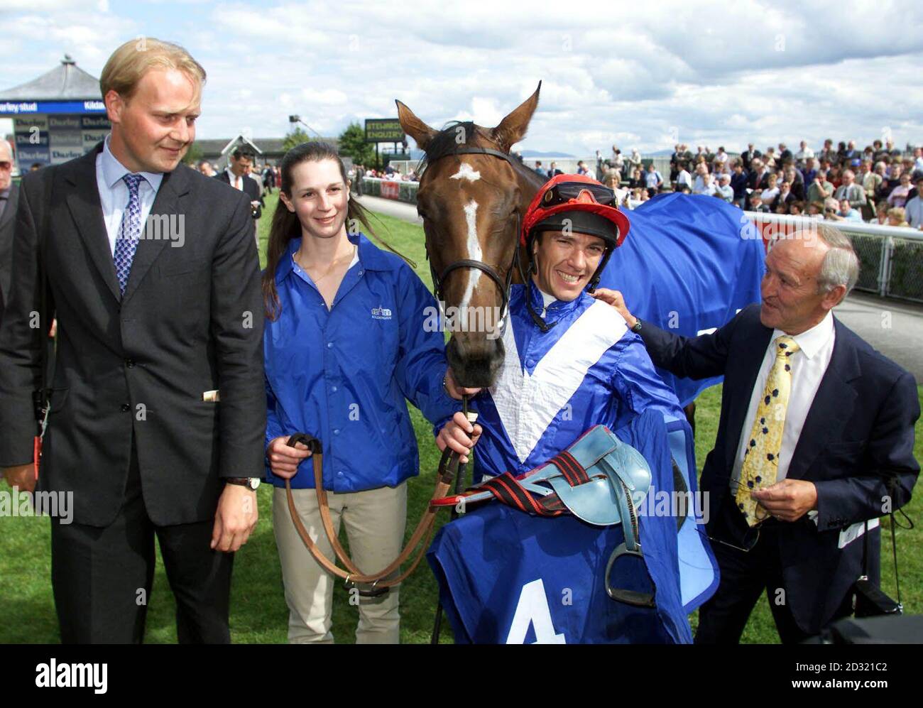 Jockey Frankie Dettori with Lailani and from left, Trainer Ed Dunlop ...