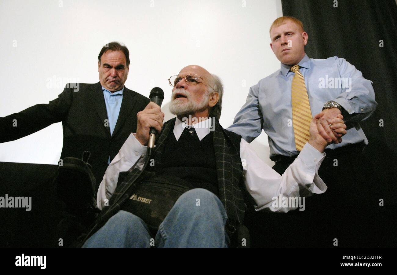 Oliver stone in vietnam hi-res stock photography and images - Alamy