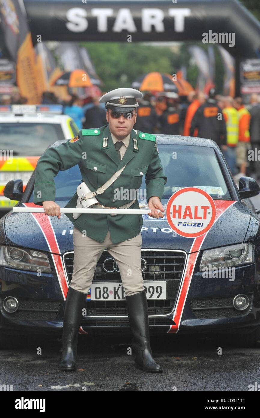 Policemans uniform hi-res stock photography and images - Alamy