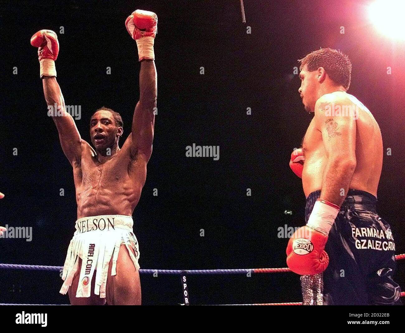 Johnny nelson boxing hi-res stock photography and images - Alamy