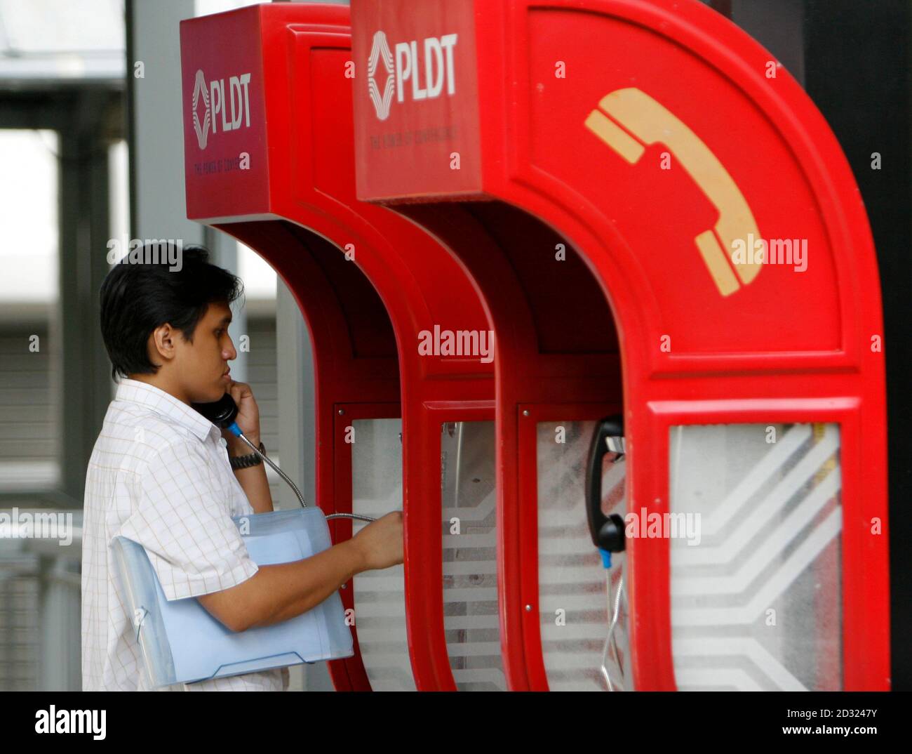 Broadband telephone service hi-res stock photography and images - Alamy