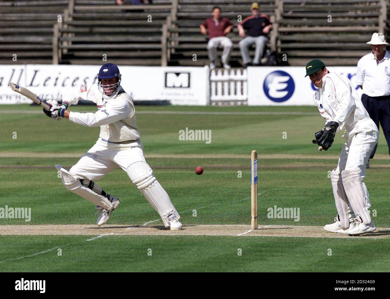 Leicestershires phil defreitas hi-res stock photography and images - Alamy