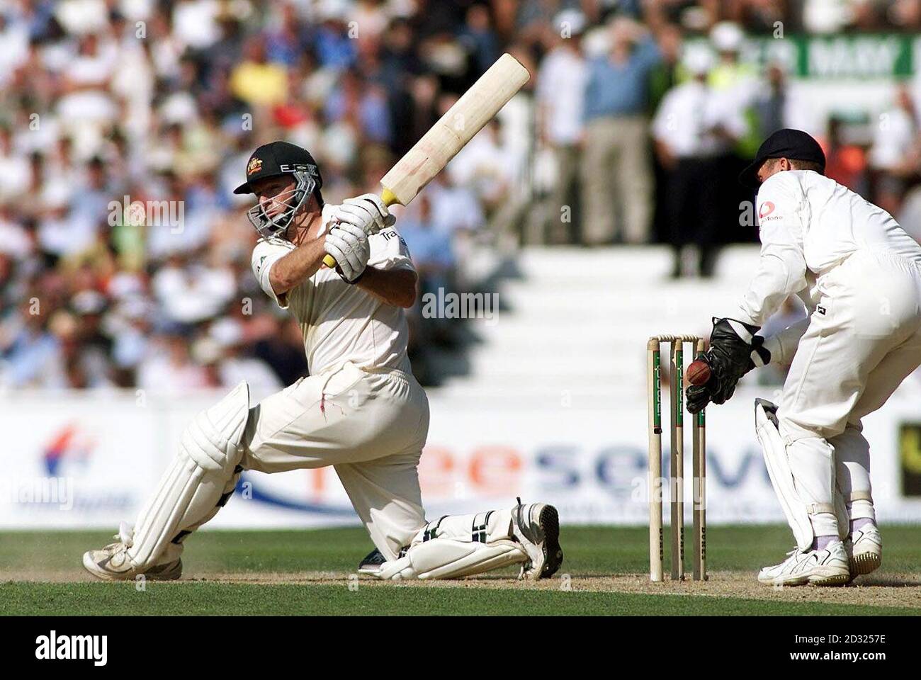Cricket sweep shot hi-res stock photography and images - Alamy