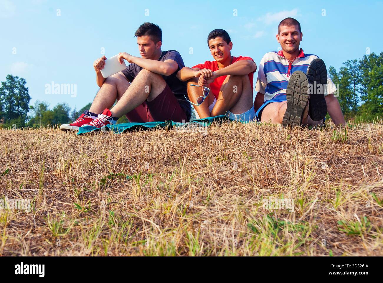 Group of three friends hi-res stock photography and images - Alamy