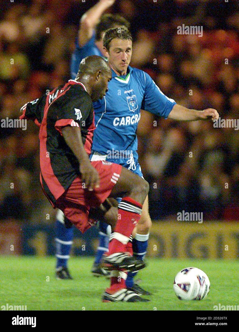 Leeds United's Matthew Kilgallon (bottom) challenges Bristol City's ...