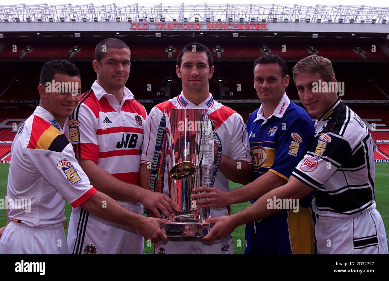 Sport rugby league trophy robbie paul hi-res stock photography and ...