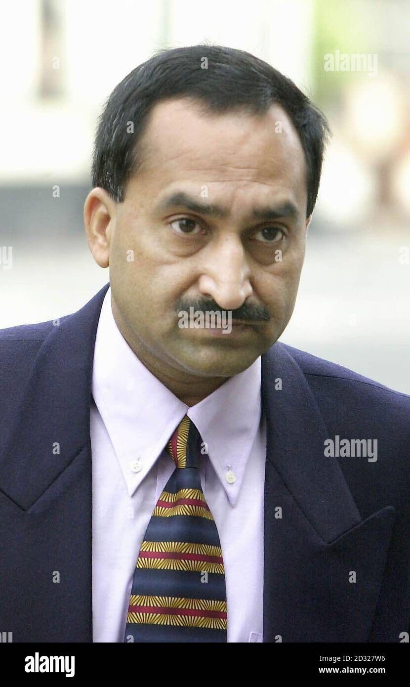 With surgeon mahesh chard goel hi-res stock photography and images - Alamy