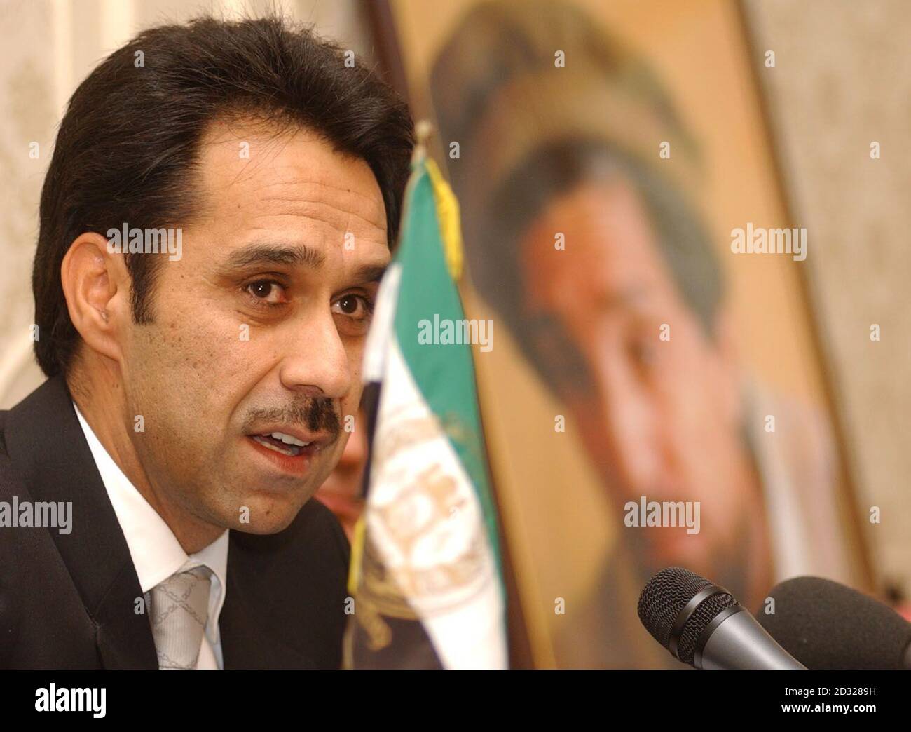 De facto ambassador hi-res stock photography and images - Alamy