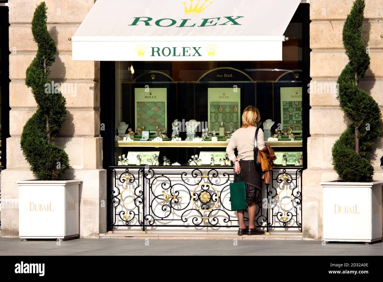 Rolex paris france hi-res stock photography and images - Alamy