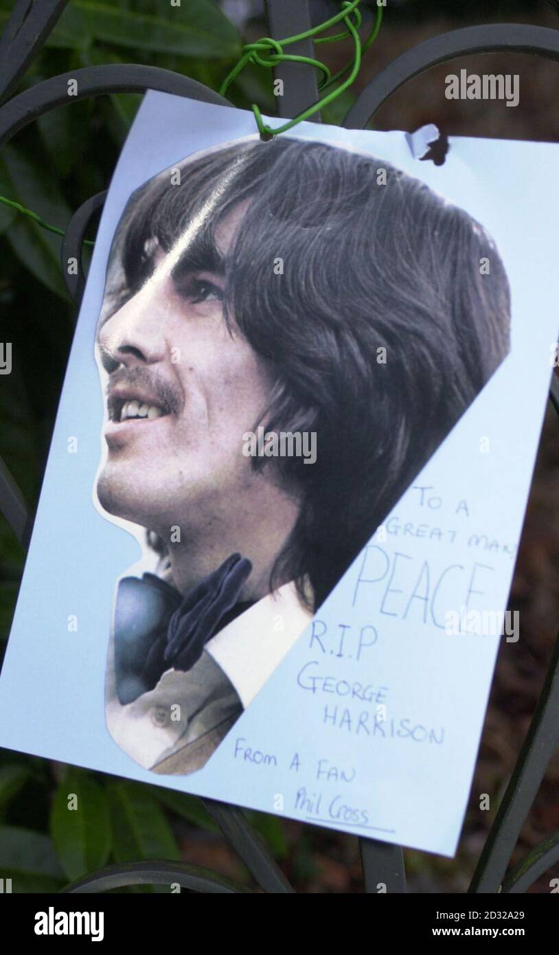 A tribute to george harrison hi-res stock photography and images - Alamy