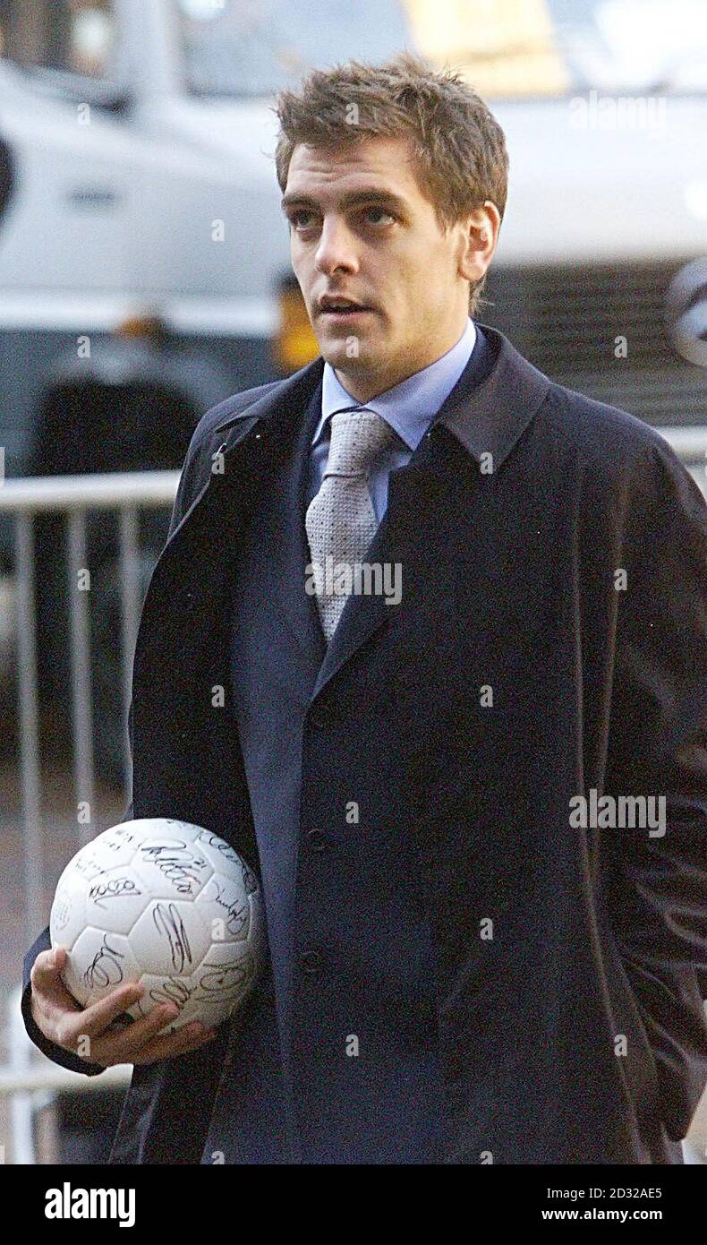 England defender jonathan woodgate arrives at hull crown court woodgate ...