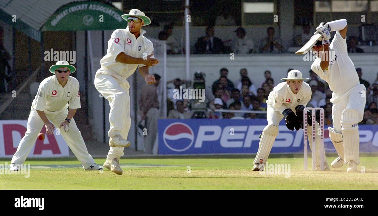 Sport cricket action stadium mark butcher hi-res stock photography and ...