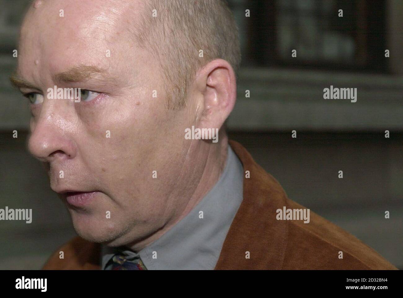 Oliver north gun hi-res stock photography and images - Alamy