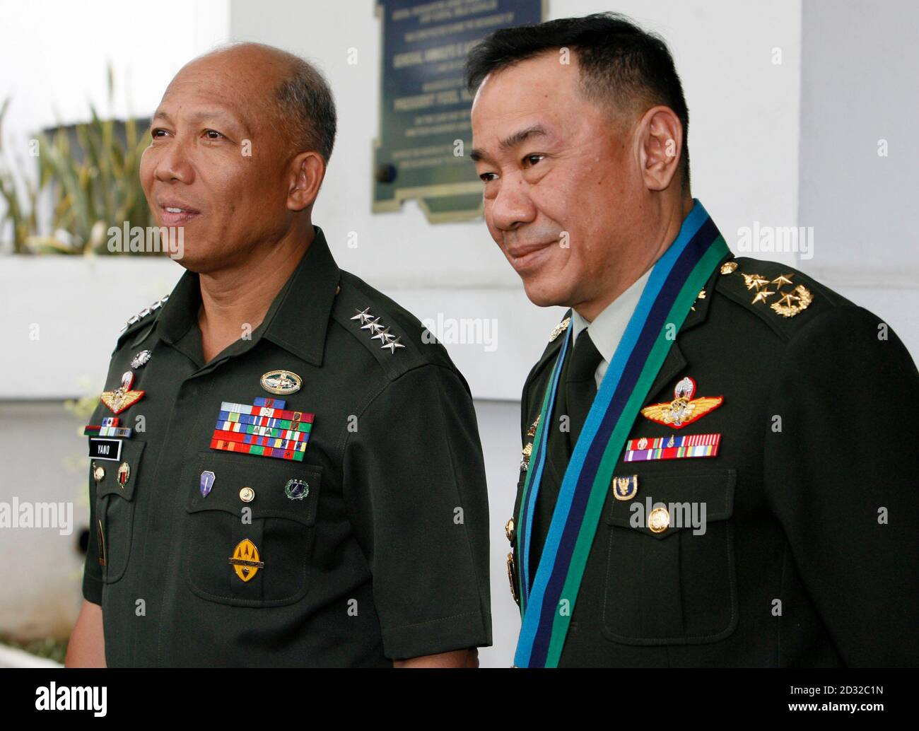 Armed chief general alexander yano hi-res stock photography and images ...
