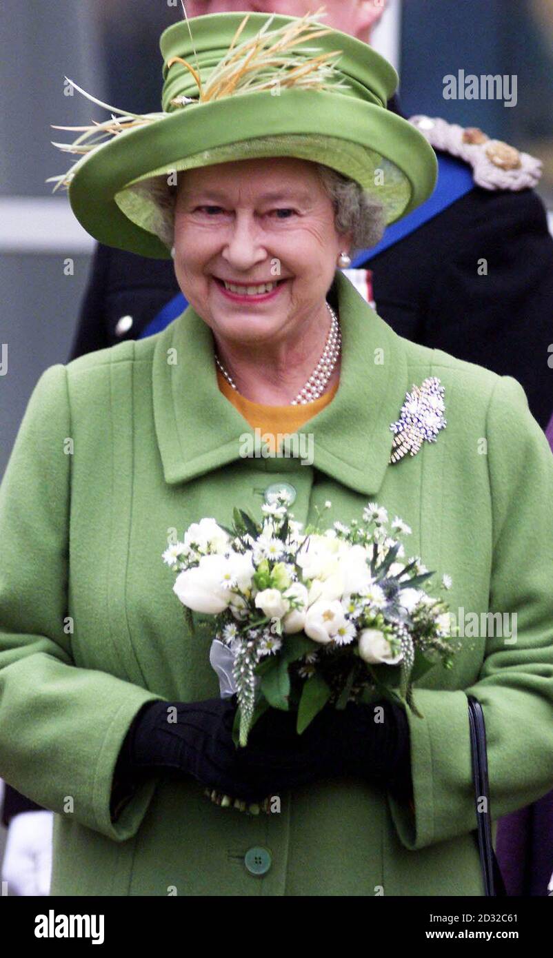 The Queen outside the new Macmillan Cancer Care Hospital at The Queen ...