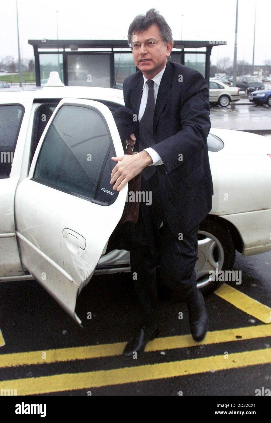 Transport Secretary Stephen Byers at Newcastle Aiport. Mr Byers is at ...