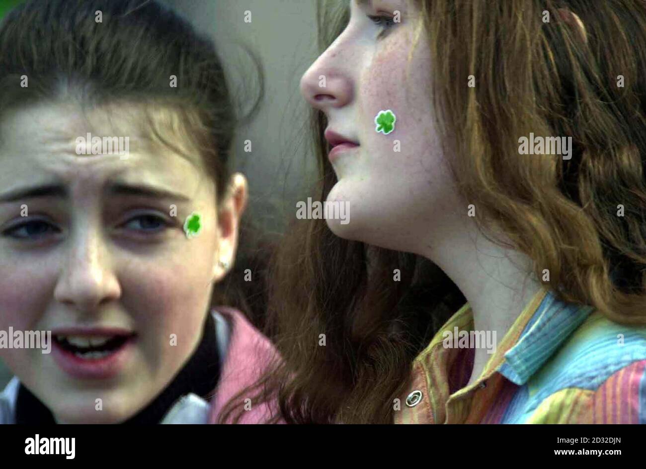 Irish fans girls hi-res stock photography and images - Alamy