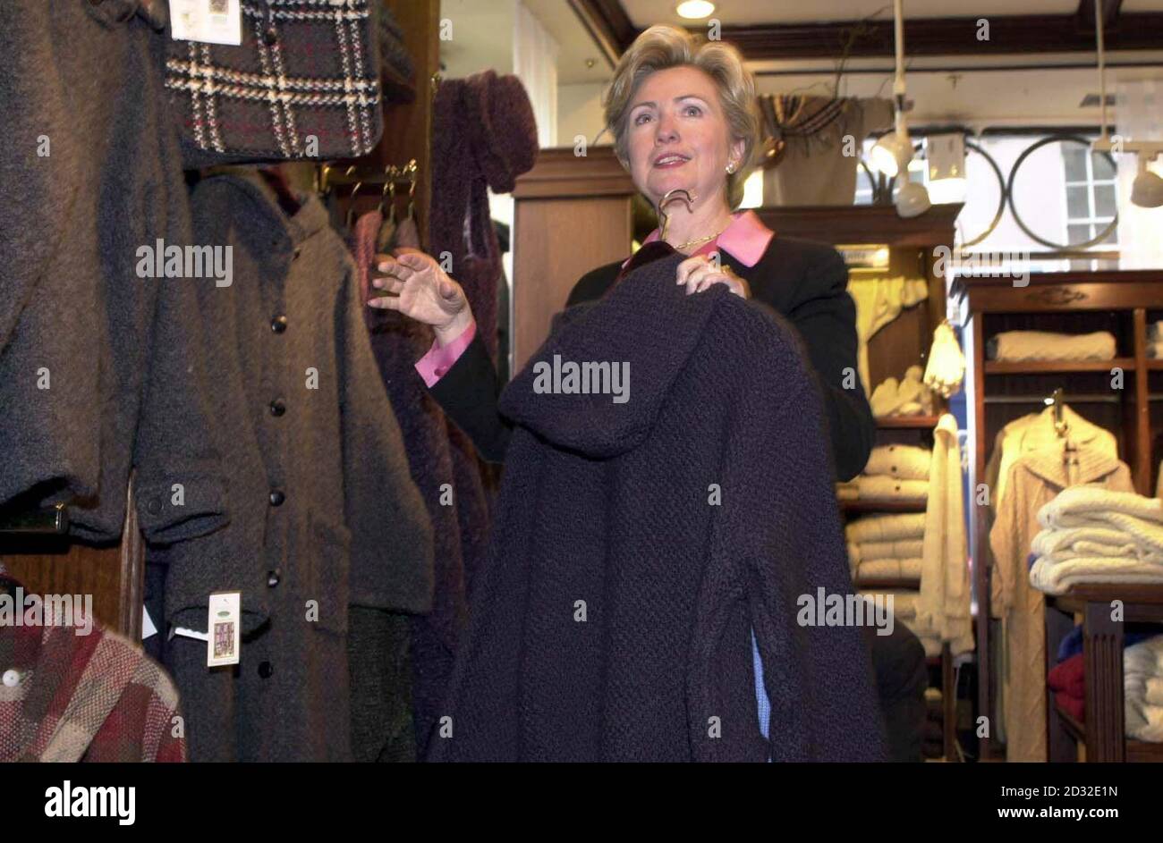 US Senator Hillary Clinton, wife of former US President Bill Clinton ...