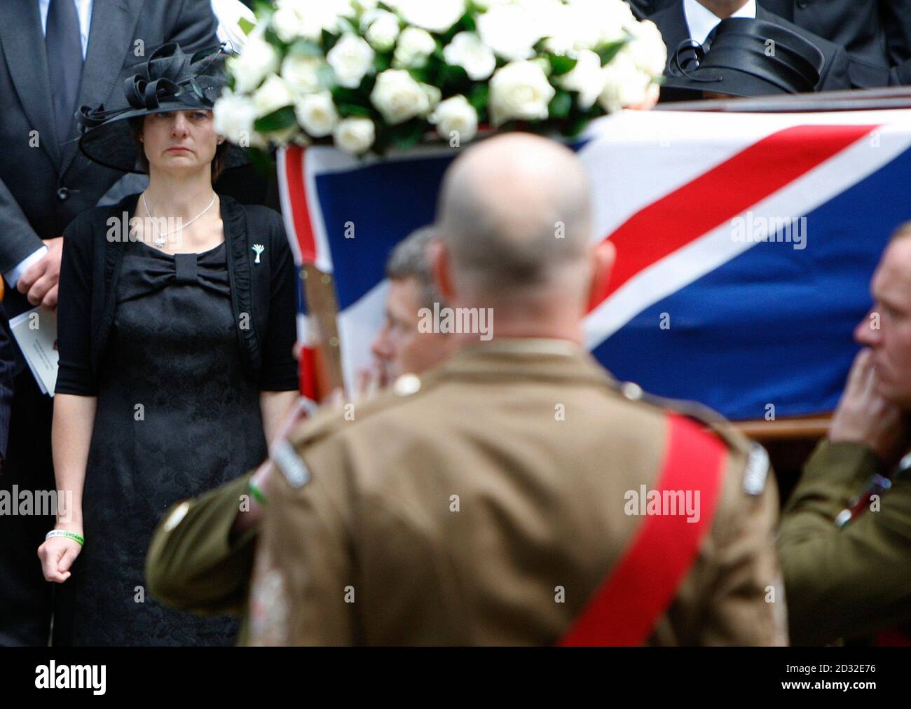 The coffin lieutenant colonel rupert thorneloe hi-res stock photography ...