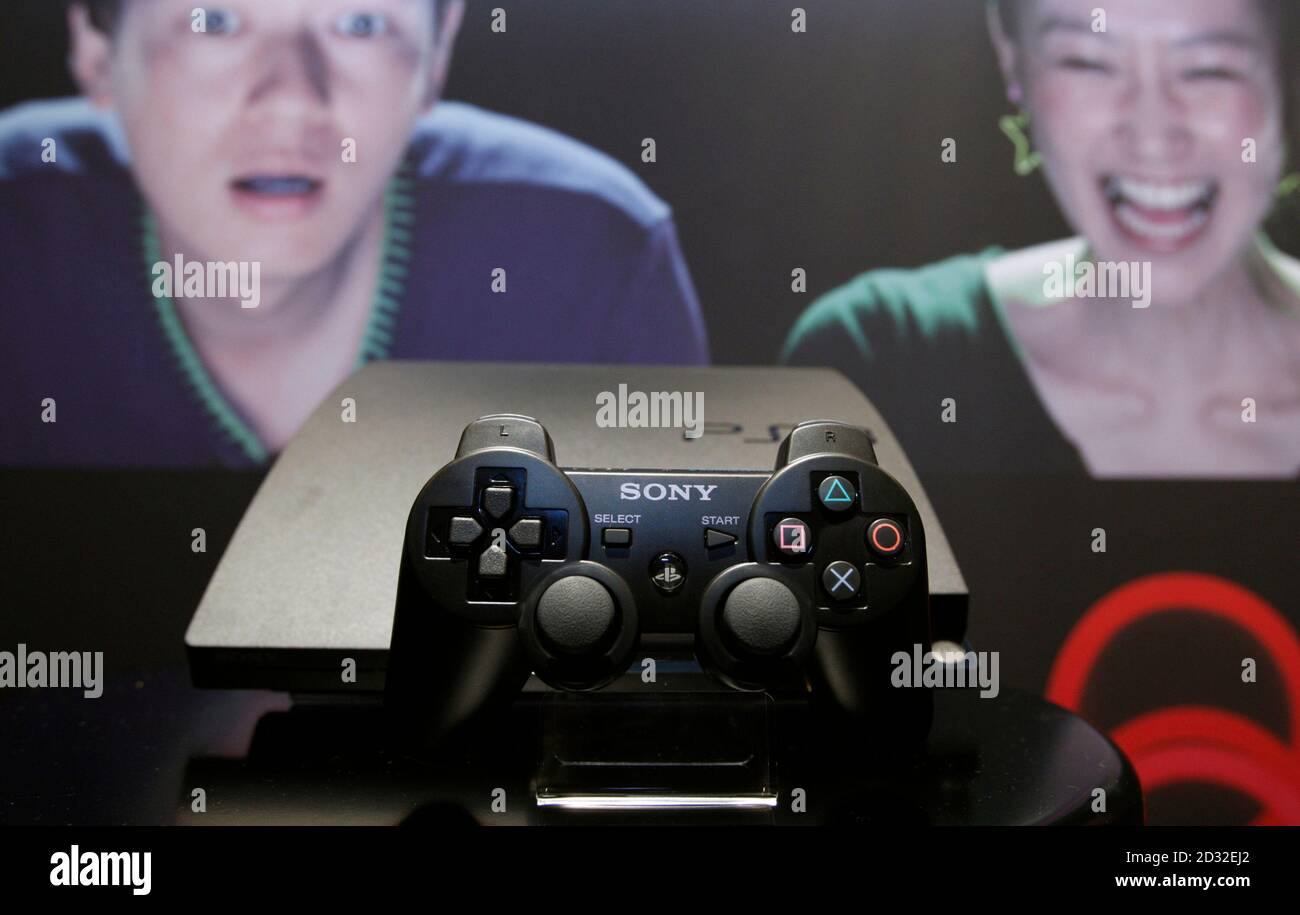 Nintendo Play Station High Resolution Stock Photography and Images - Alamy