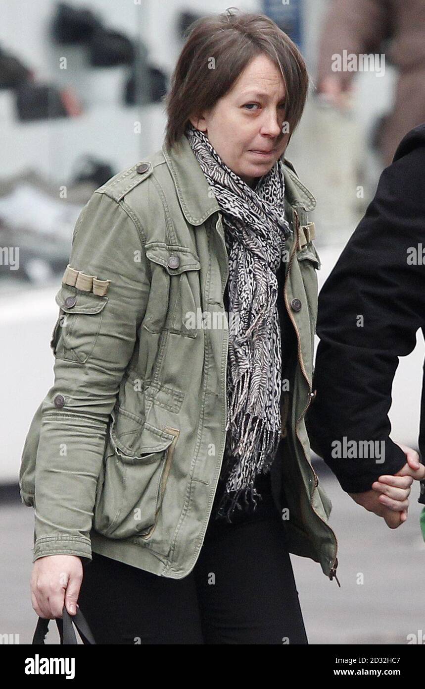 Beth Parr, 36, from Birkenhead arrives at Liverpool Crown Court Stock ...