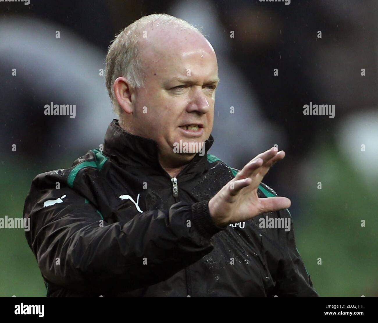 Ireland coach declan kidney before match hi-res stock photography and ...