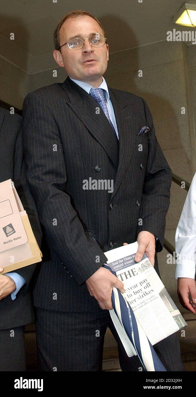 Major Charles Ingram, 38, leaves West End Central police station in ...