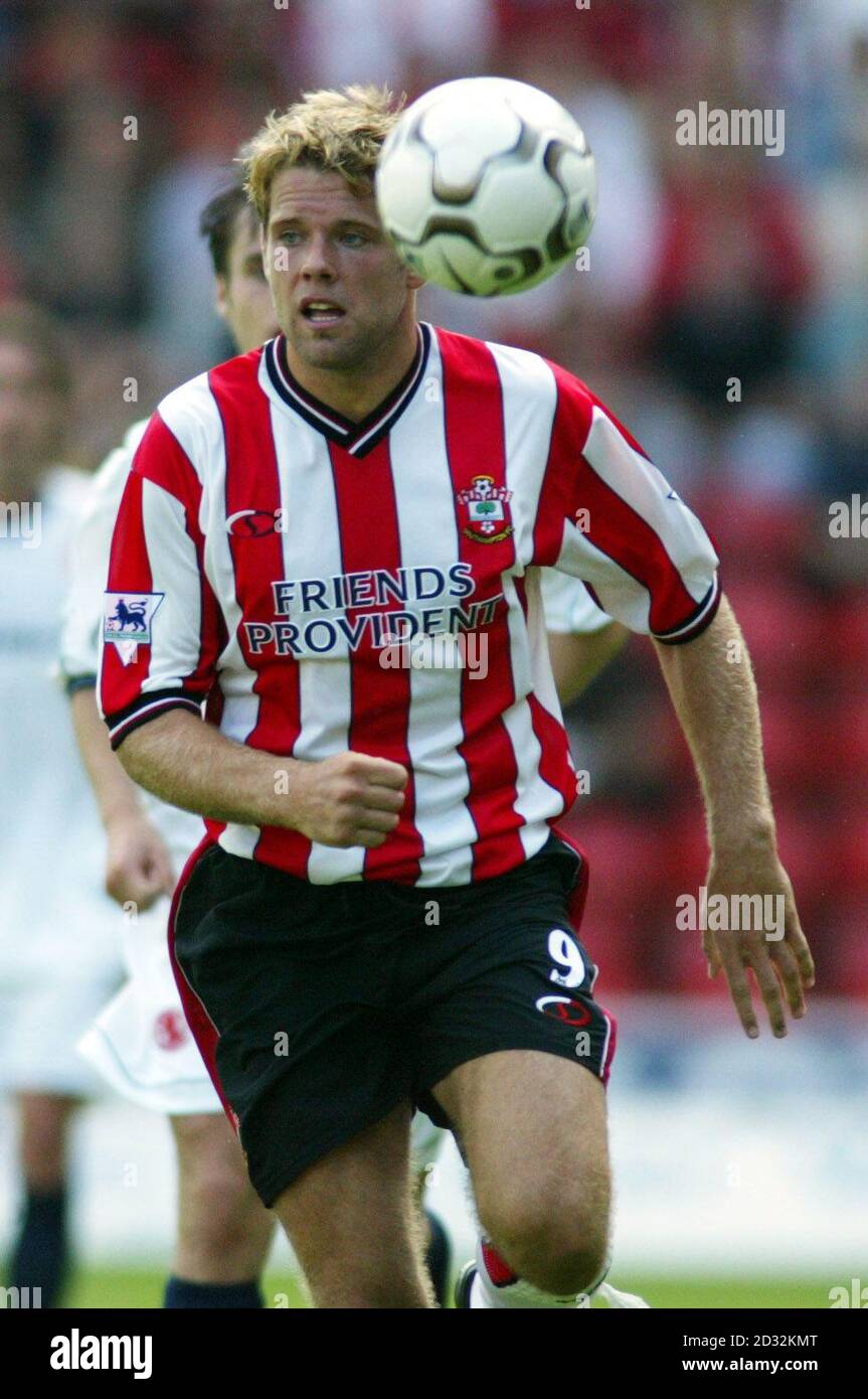 Barclaycard premiership game between southampton hi-res stock ...