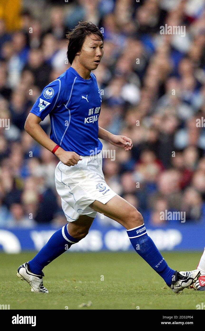 Football action li tei hi-res stock photography and images - Alamy