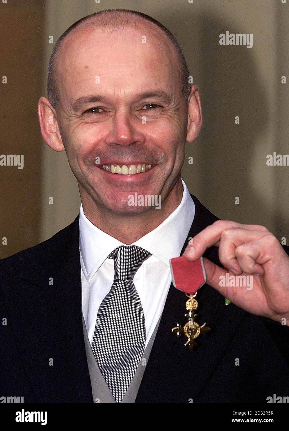 England rugby union manager clive woodward hi-res stock photography and ...