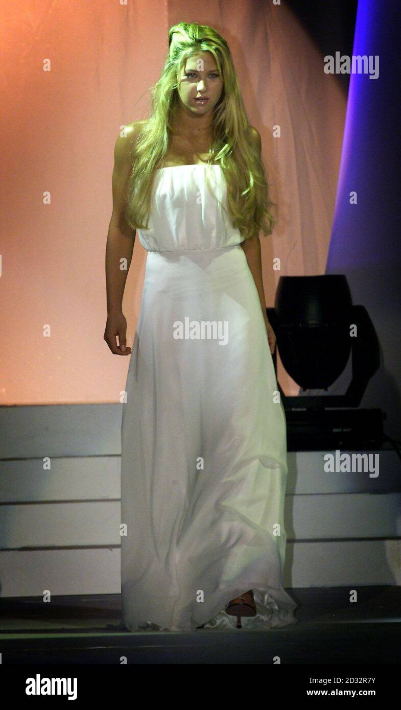 Russian fashion model hi-res stock photography and images - Alamy