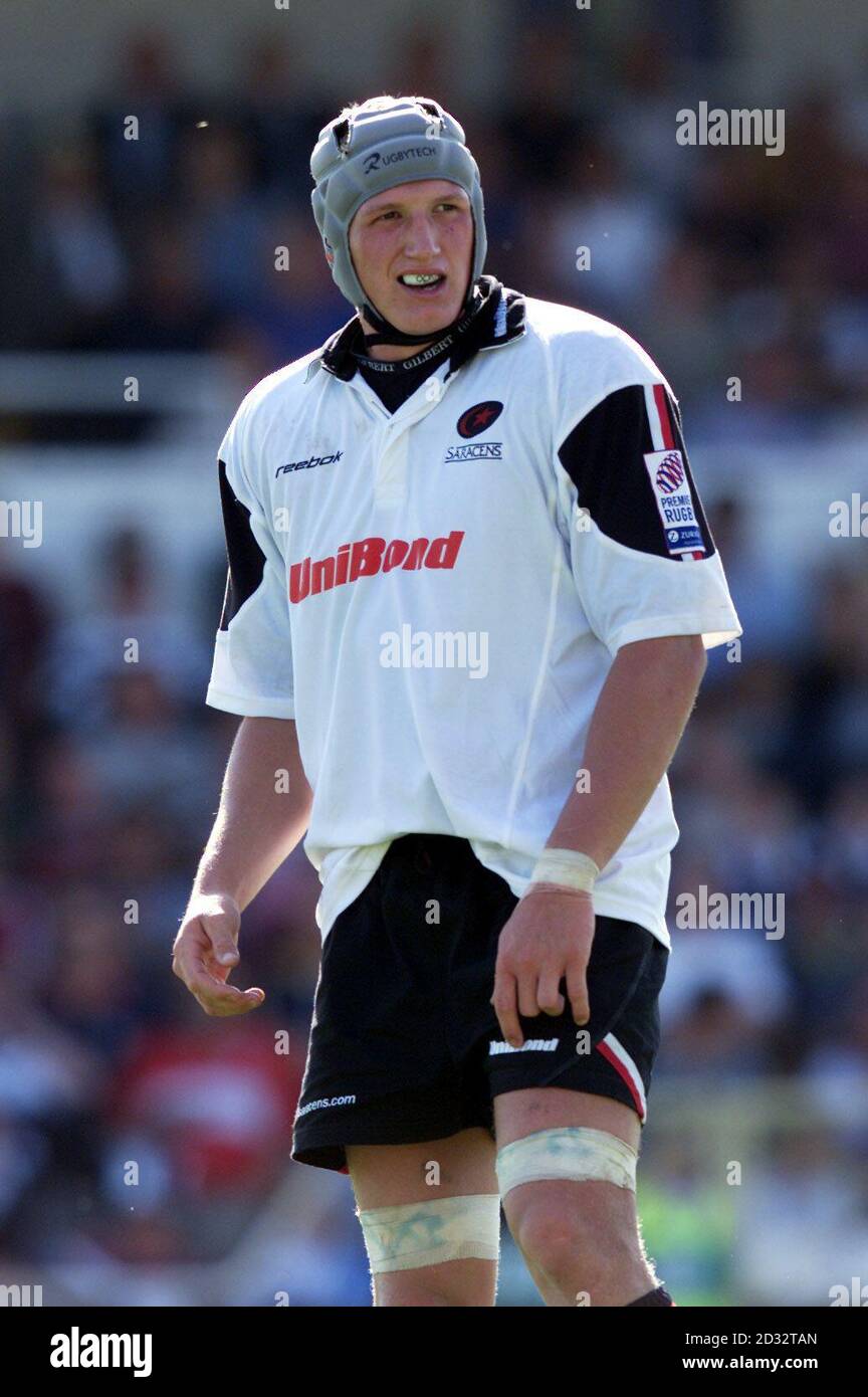 Stuart Hooper of Saracens in action against Bristol in the Zurich ...