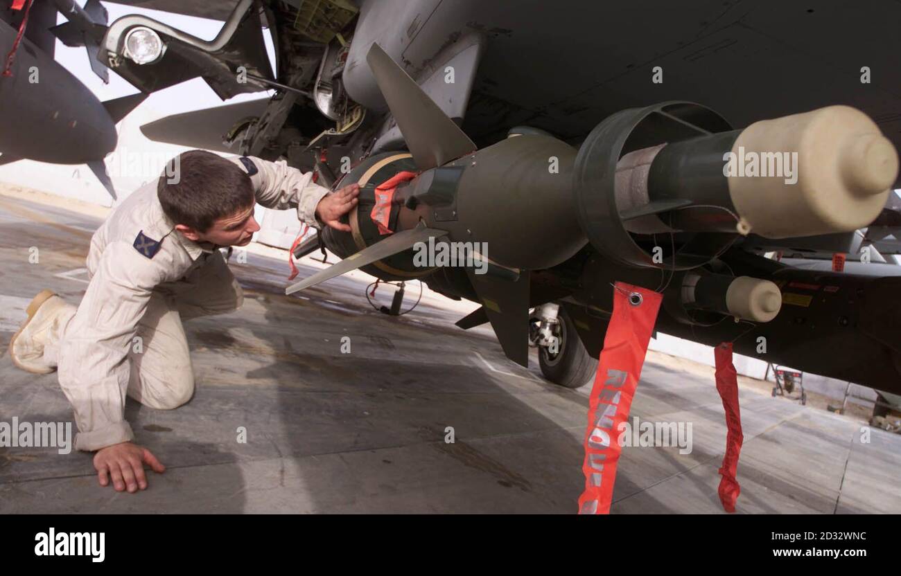 Laser guided bomb hi-res stock photography and images - Alamy