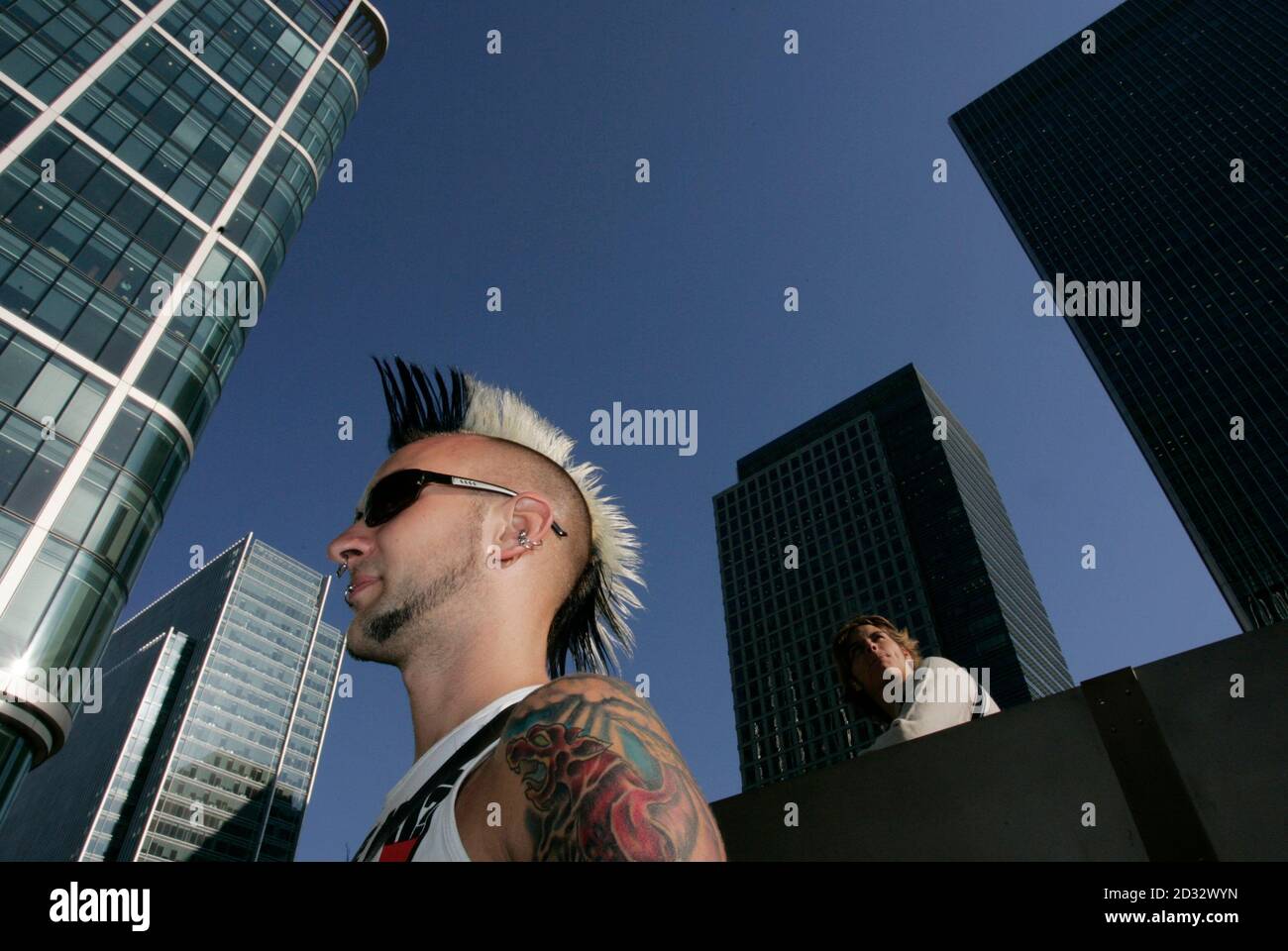 Mohican hairstyle hi-res stock photography and images - Alamy
