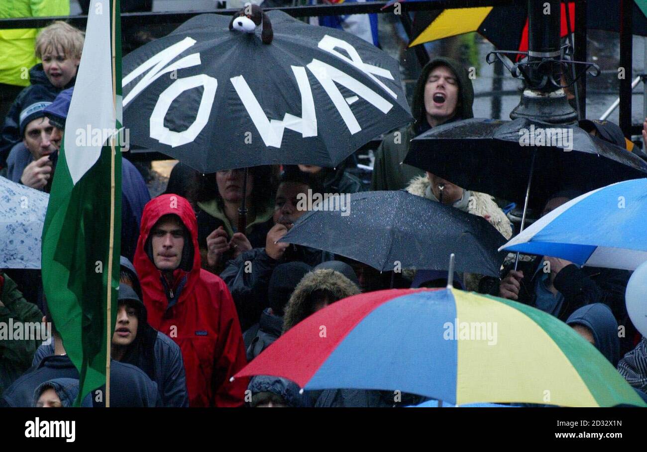 Umbrella protesting demonstrating war iraq hi-res stock photography and ...