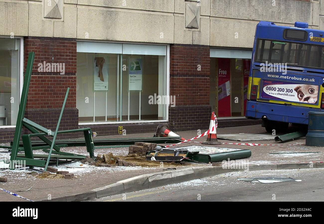 Crawley police station hi-res stock photography and images - Alamy