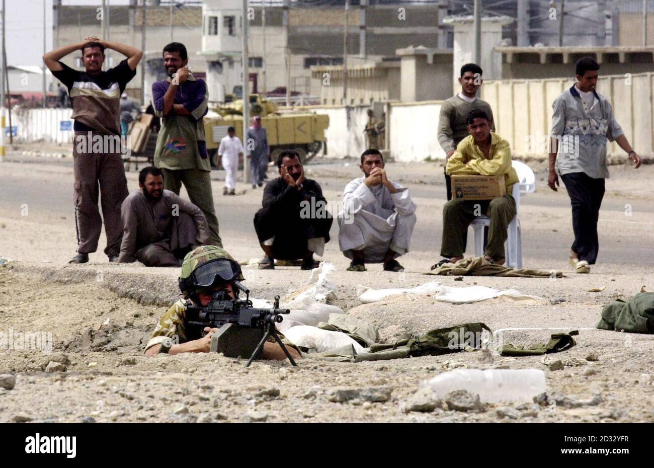 Irish Guards Patrol the Streets of Basra Stock Photo - Alamy