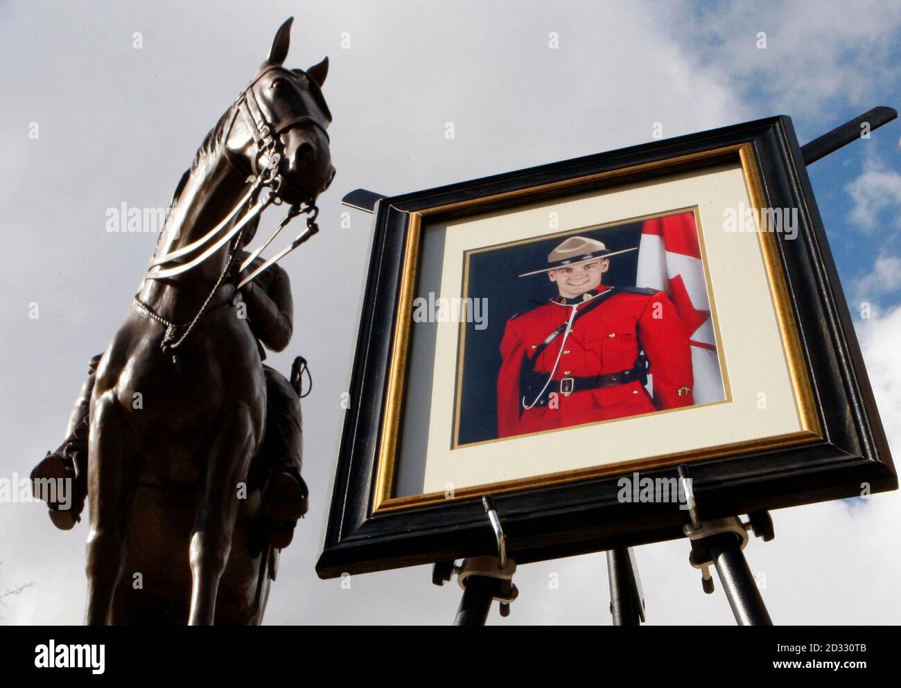 Rcmp portrait hi-res stock photography and images - Alamy