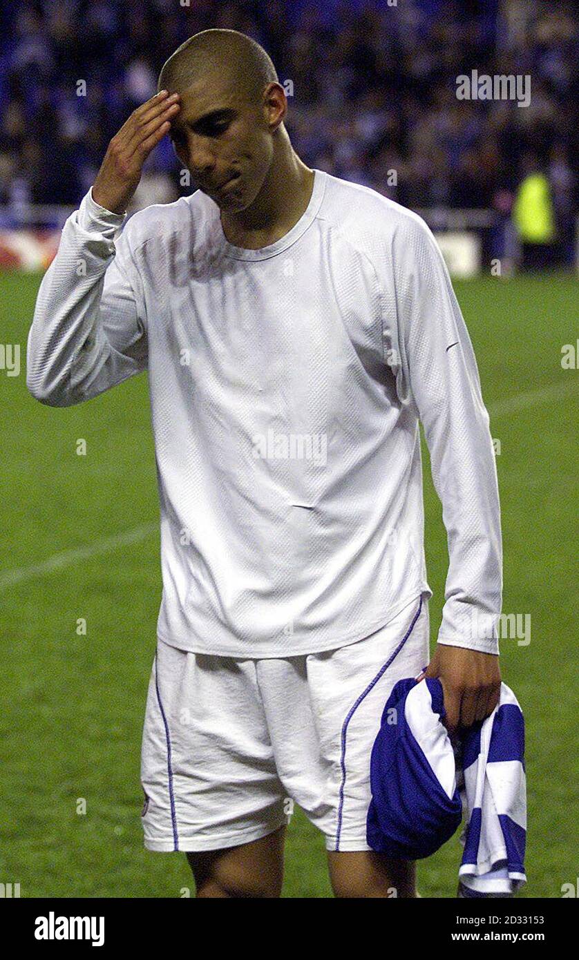 Dejected football player hi-res stock photography and images - Alamy